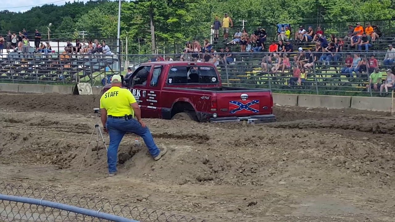 Mud bog boogie 2017 pro stock class - YouTube