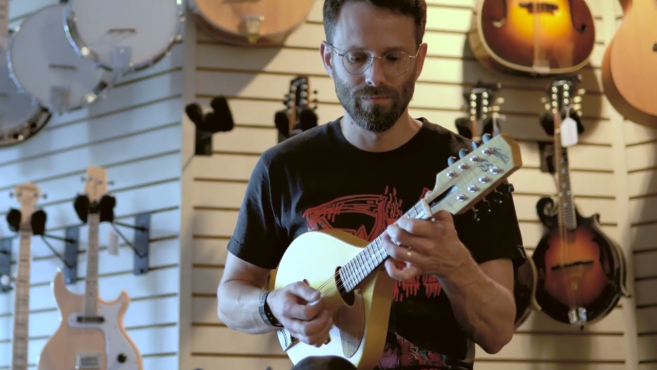 Shawn shreds Northfield Old Town School Limited Run Calhoun mandolin ...