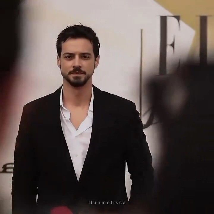 Elle Style Awards 2024 - Mert Yazıcıoğlu #mertyazıcıoğlu #kızılgoncalar ...