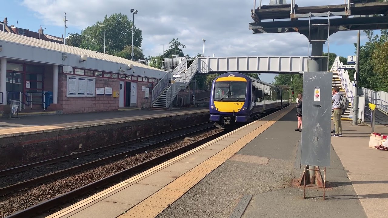 A train arriving Inverkeithing Station - YouTube