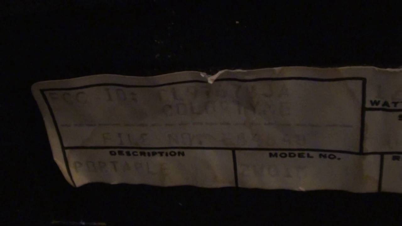 Vintage 1985 16 inch Color TV - YouTube