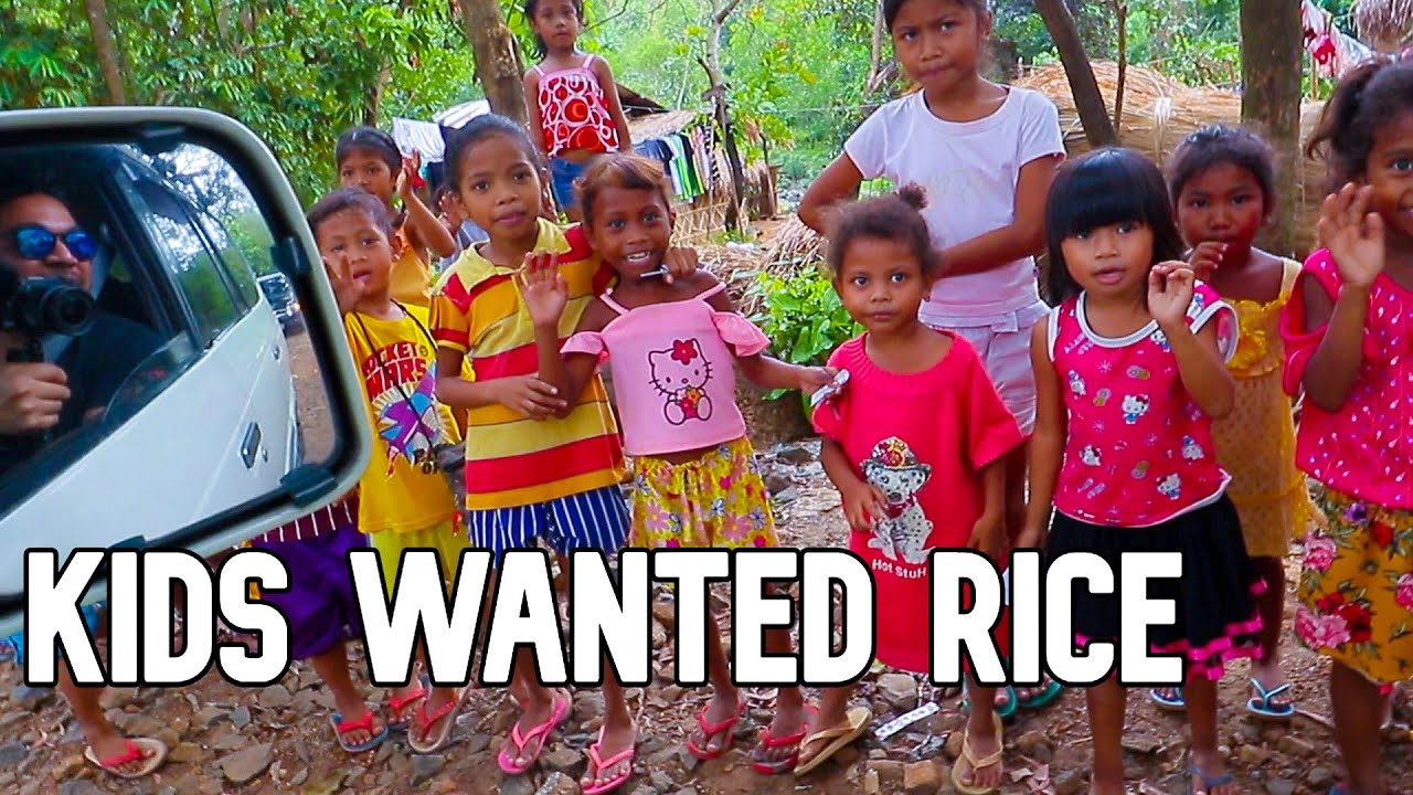 Giving rice to BLACK FILIPINO REFUGEES - INDIGENOUS AETAS. Mga Ita sa ...