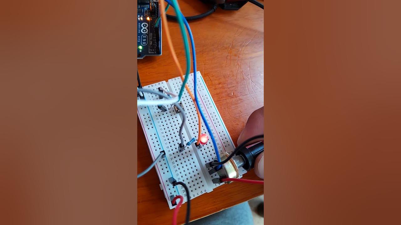Uso de los operadores de lenguaje de programación. #arduino - YouTube