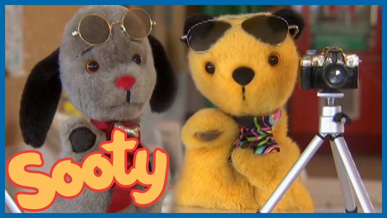 Sooty the Photographer | The Sooty Show - YouTube