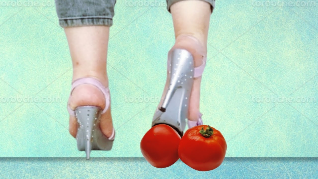 Chopping vegetables with feet - YouTube