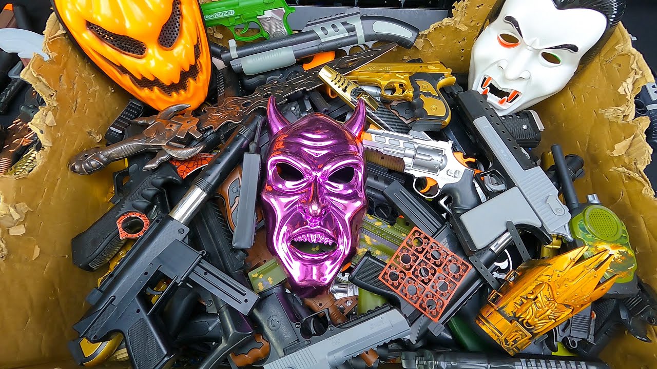 Hundreds of Toy Guns Arsenal, Special Masks, Legendary Rifles, Giant ...