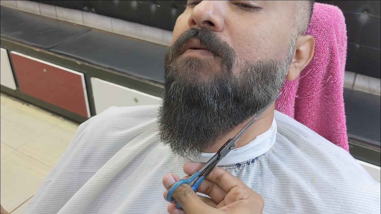 how to Cutt men's beard _V shape style #alrayaanhairstudio - YouTube