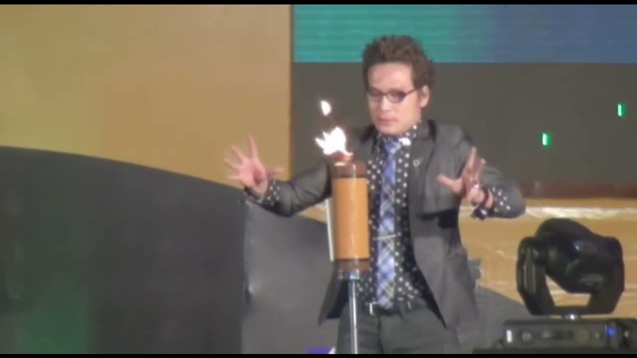 Botania Flowers Magic Trick By Myanmar famous Magician Lynn Nay #လင်းဏေ - YouTube