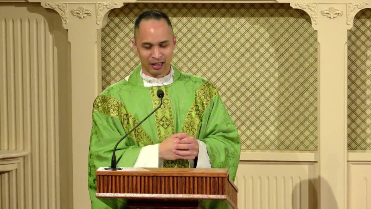 Lecturas y homilía - 2023-01-11 - El P. Joseph Aytona - YouTube