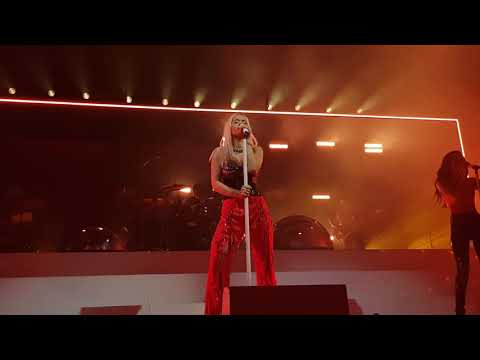 Rita Ora - Summer Love (Utrecht 03-05-19)