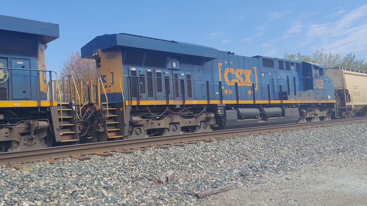 CSX 5203 + CSX 3232 - YouTube