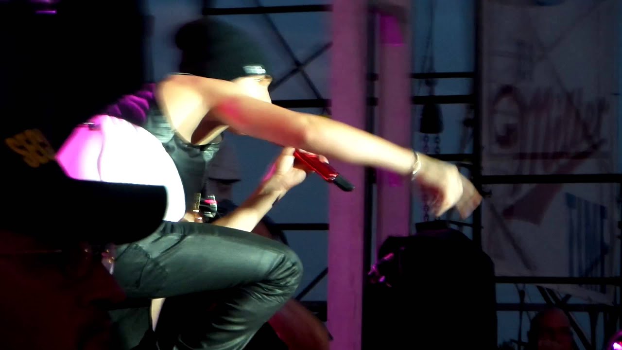 Austin Mahone - Shawty Shawty (WI State Fair) - YouTube