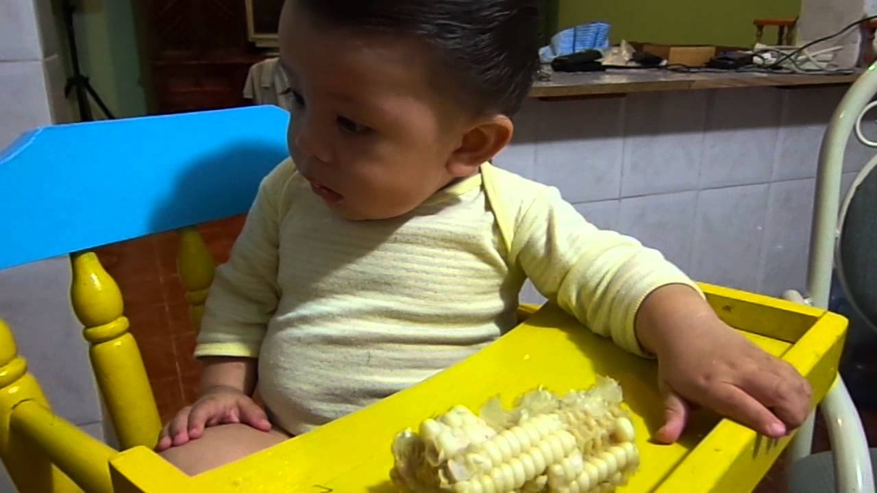 COMIENDO ELOTE - YouTube