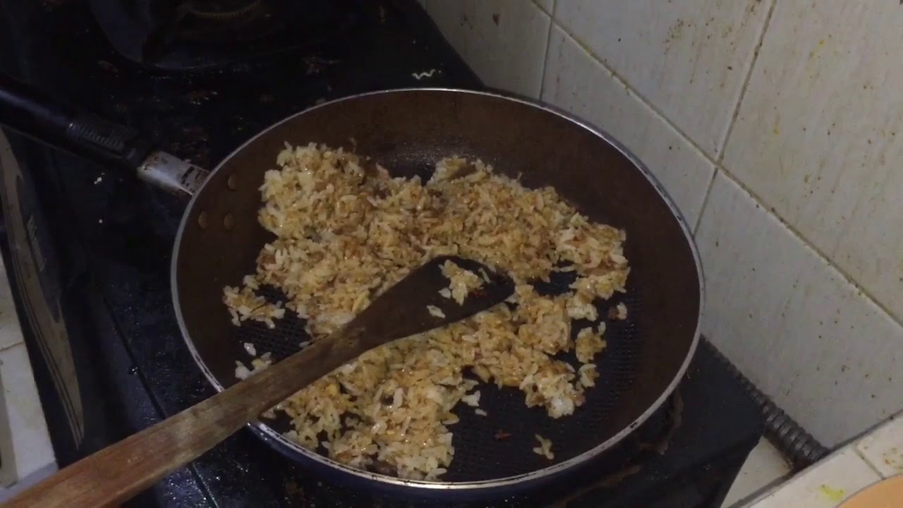 Menu “Nasi Goreng Sambal Roa” tersaji di “go-food” dan “grab-food ...