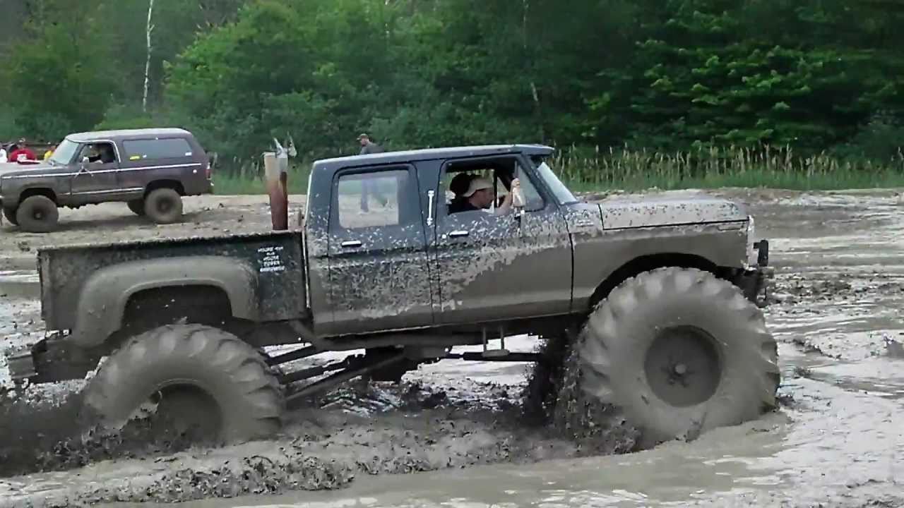 RIZZOS 4x4 TRUCK MUD BOG 2011 Vol 6 - YouTube