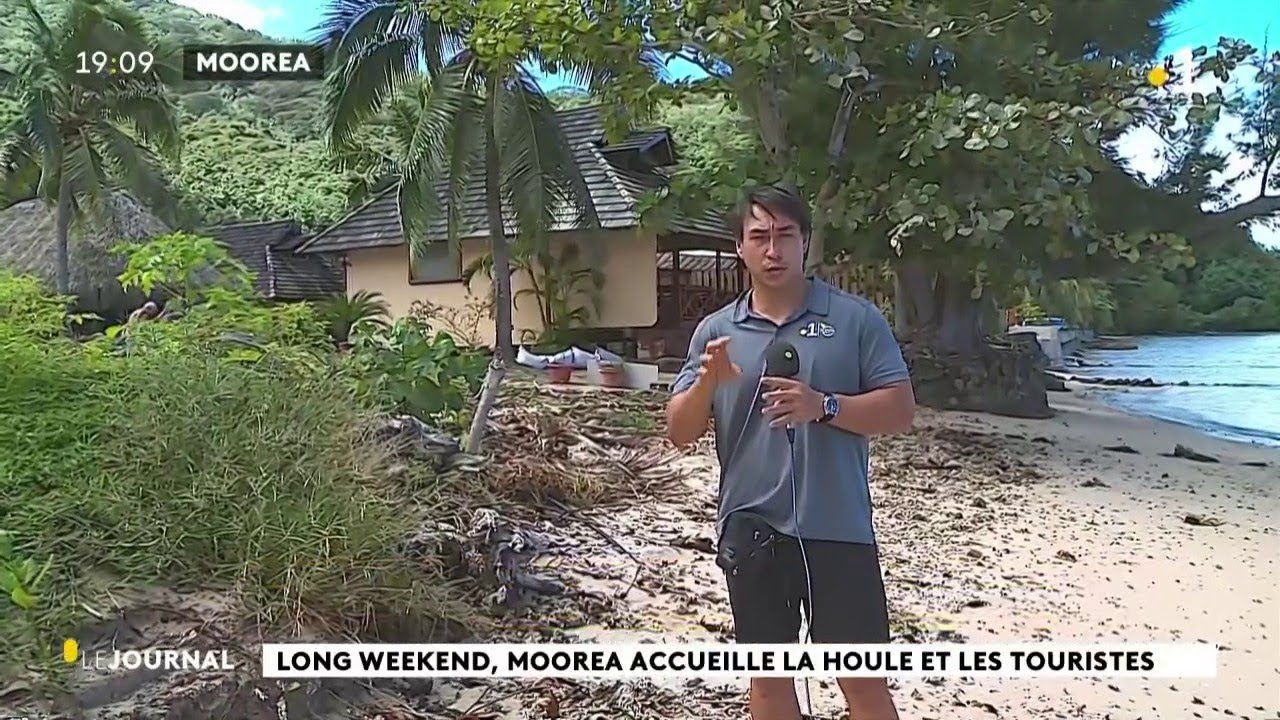 Long weekend, Moorea accueille la houle et les touristes - YouTube