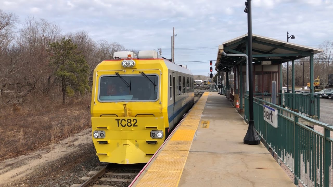 LIRR #2734, #2707, #2706, and TC82 at Speonk - YouTube