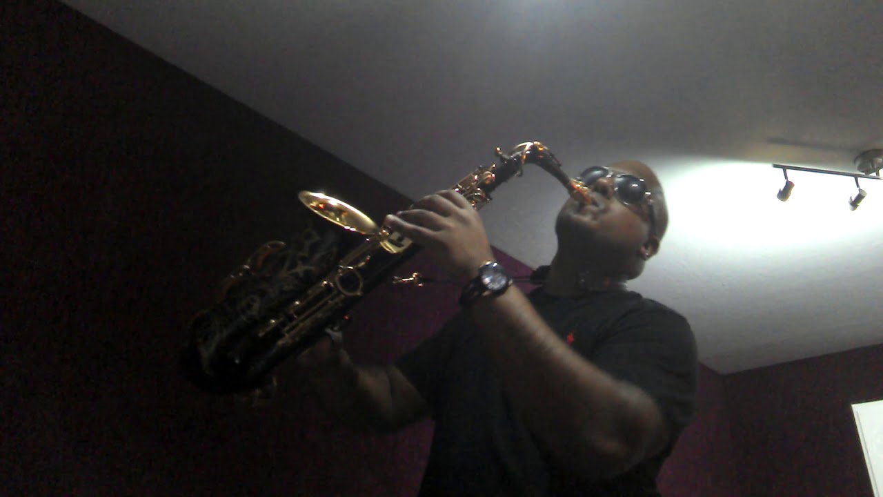 Chris Williams Sax Performance - Cover of Justin Bieber's 2U - YouTube