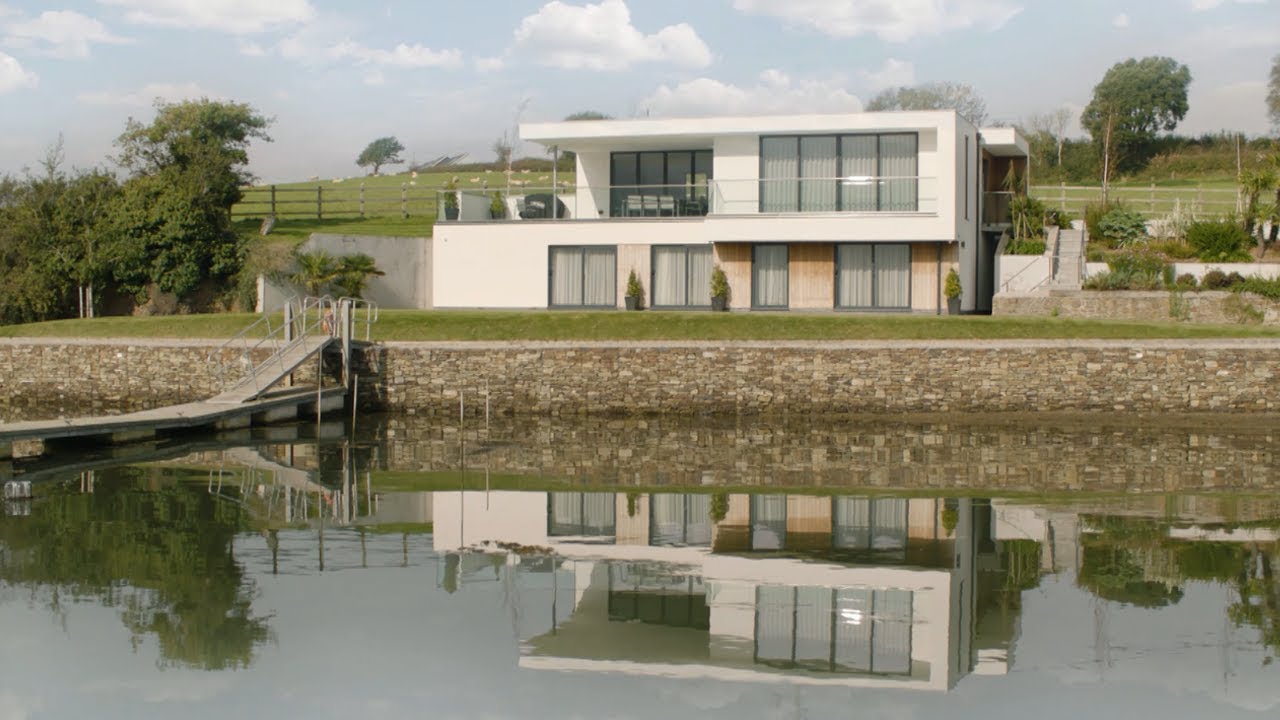 Sykes TV Advert 2018/19 | Sykes Holiday Cottages - YouTube