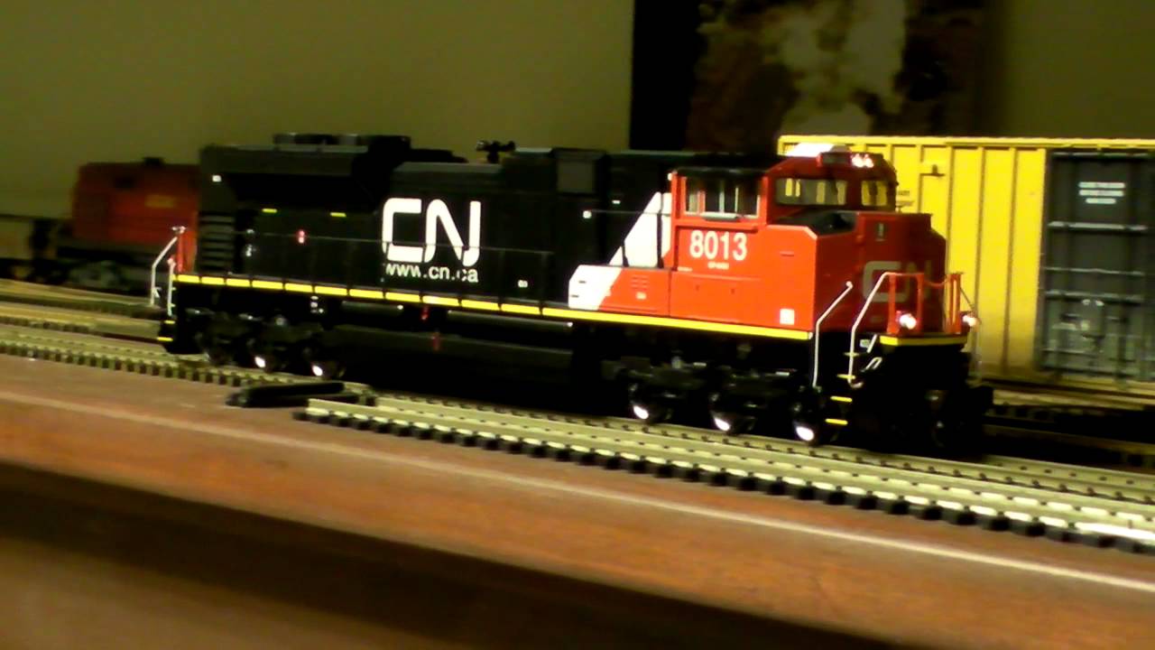 Athearn Genesis CN SD70M-2, factory Tsunami sound install - YouTube