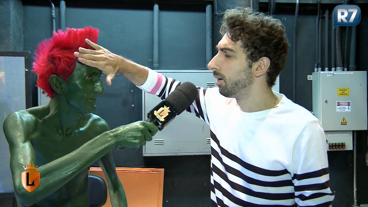 Ah! Hulk Magrelo vira repórter do Legendários na Web - YouTube