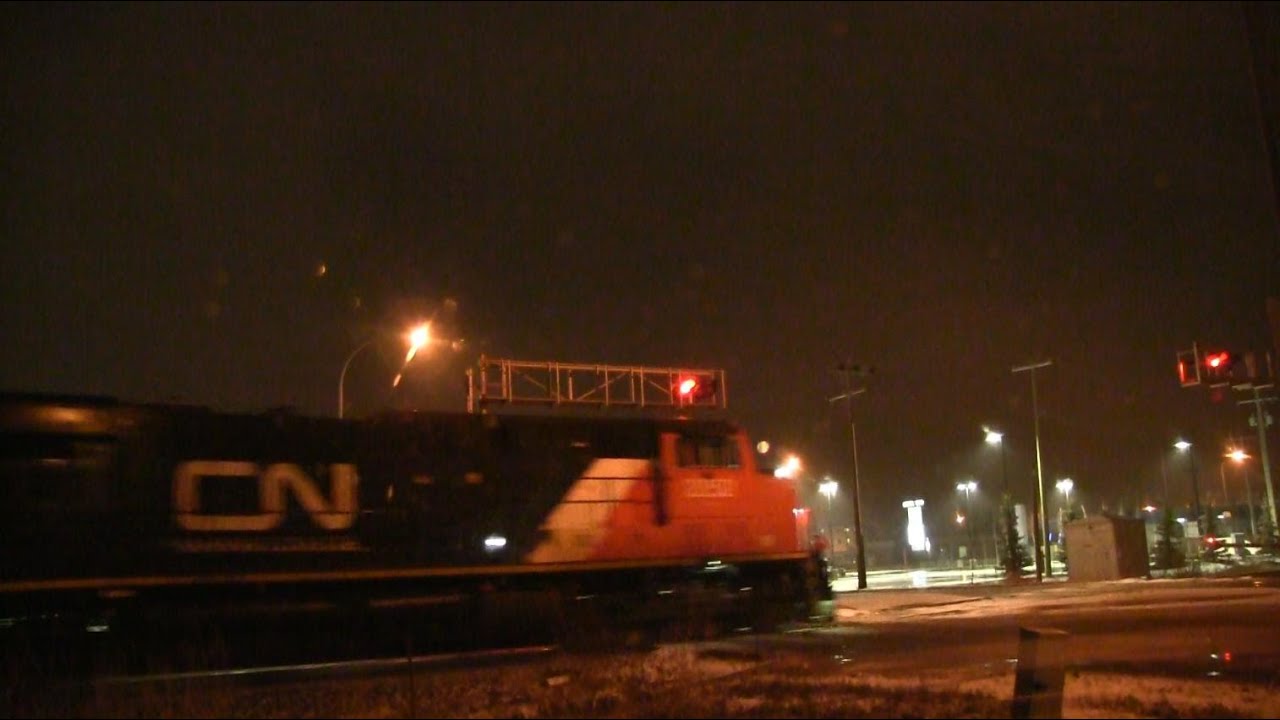 CN Train Spotting HD: CN 2252 & 2241 Leads East At Spruce Grove AB 1/9 ...