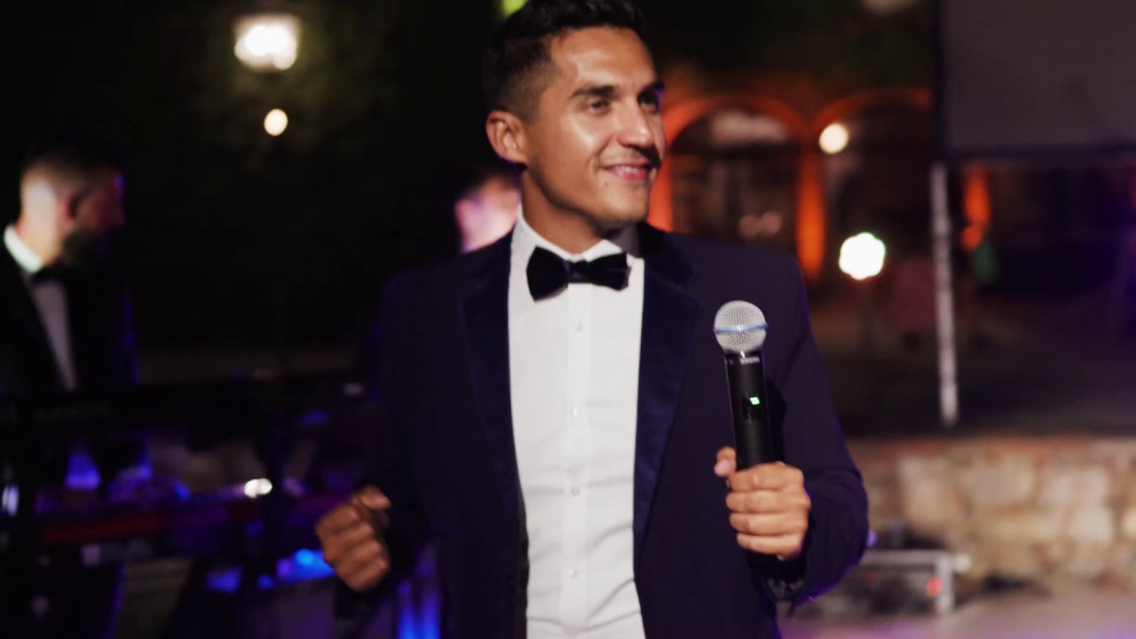 Courtier Music - Barcelona Gig - Coldplay Sky Full Of Stars - YouTube