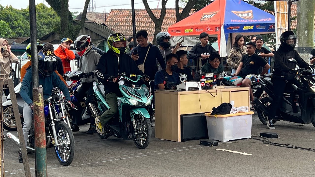 Balap Motor drak race resmi Brigif Live! - YouTube