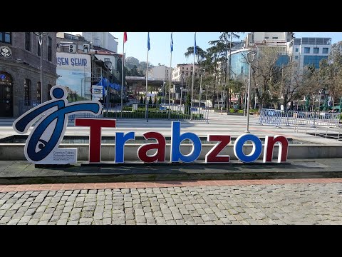 Trabzon'da cadde, sokaklar ve yollar boş kaldı