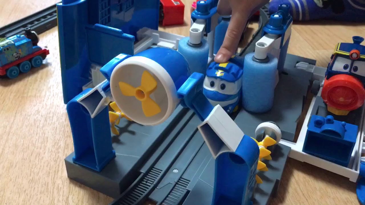 Robot Trains Kay Wash Station #Trainlover - YouTube