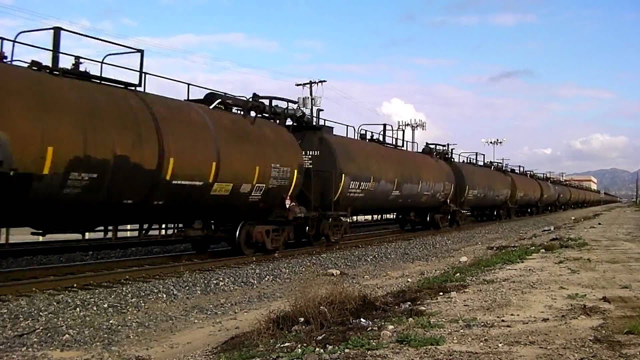 Union Pacific "Oil Cans" Train - 4/3/11 - YouTube