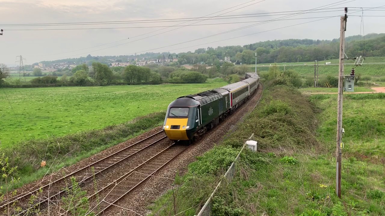 GWR power cars with Crosscountry Mk3s - YouTube