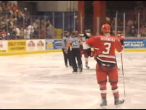 Hockeyfighters.cz Jon Mirasty vs Trevor Gillies.wmv - YouTube