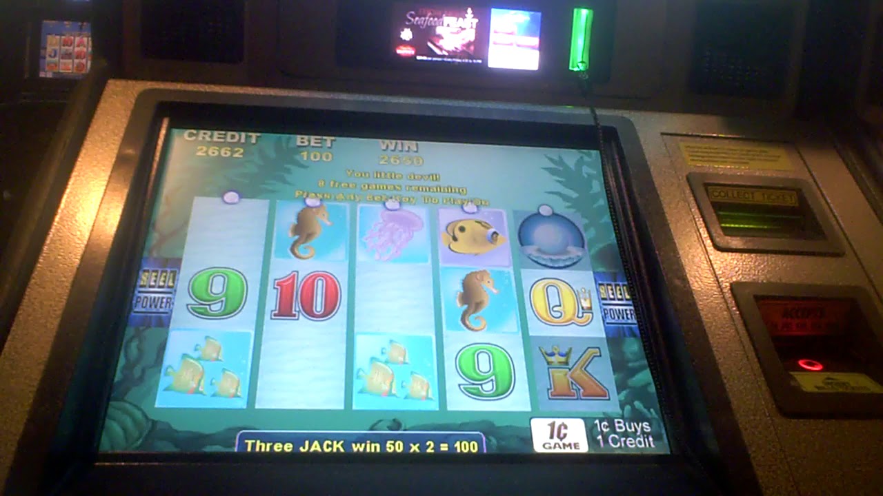Queen Of Atlantis Slot Machine Bonus - YouTube