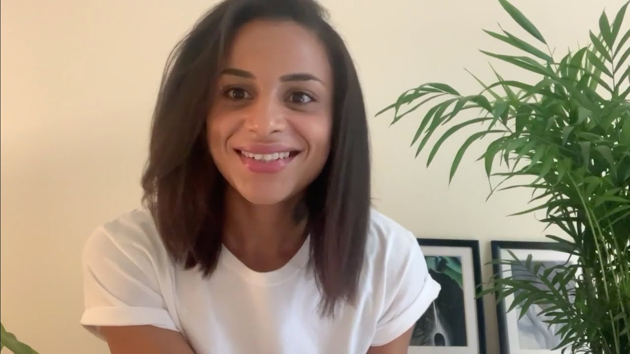 Rachel Long reads 'Apples' - YouTube