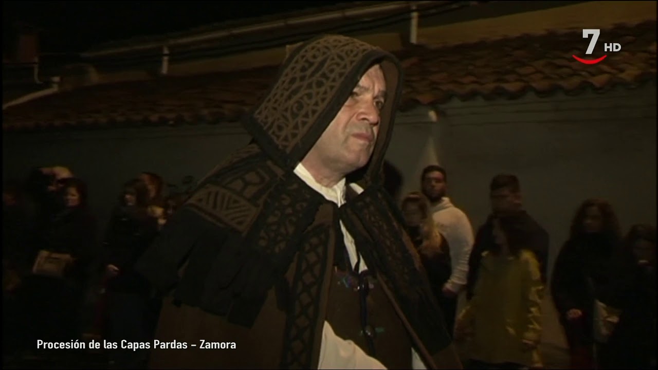 Jueves Santo. Procesión de las Capas Pardas, Zamora y del Nazareno ...