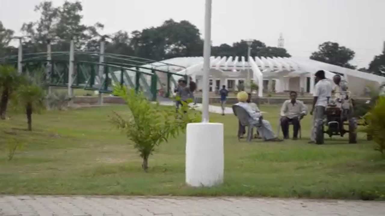 Paam Garden and Sector 42 Lake in Chandigarh - YouTube