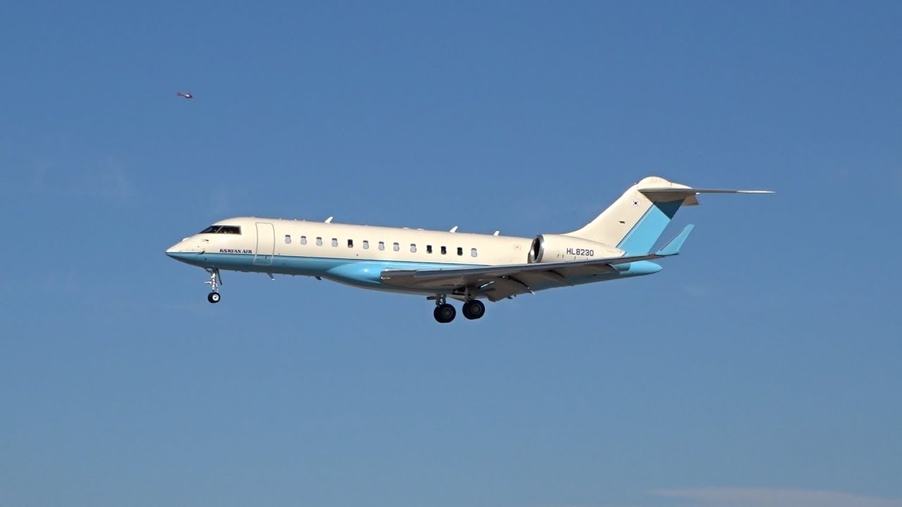 Korean Air Bombardier Global Express XRS (HL8230) arrives at Las Vegas ...