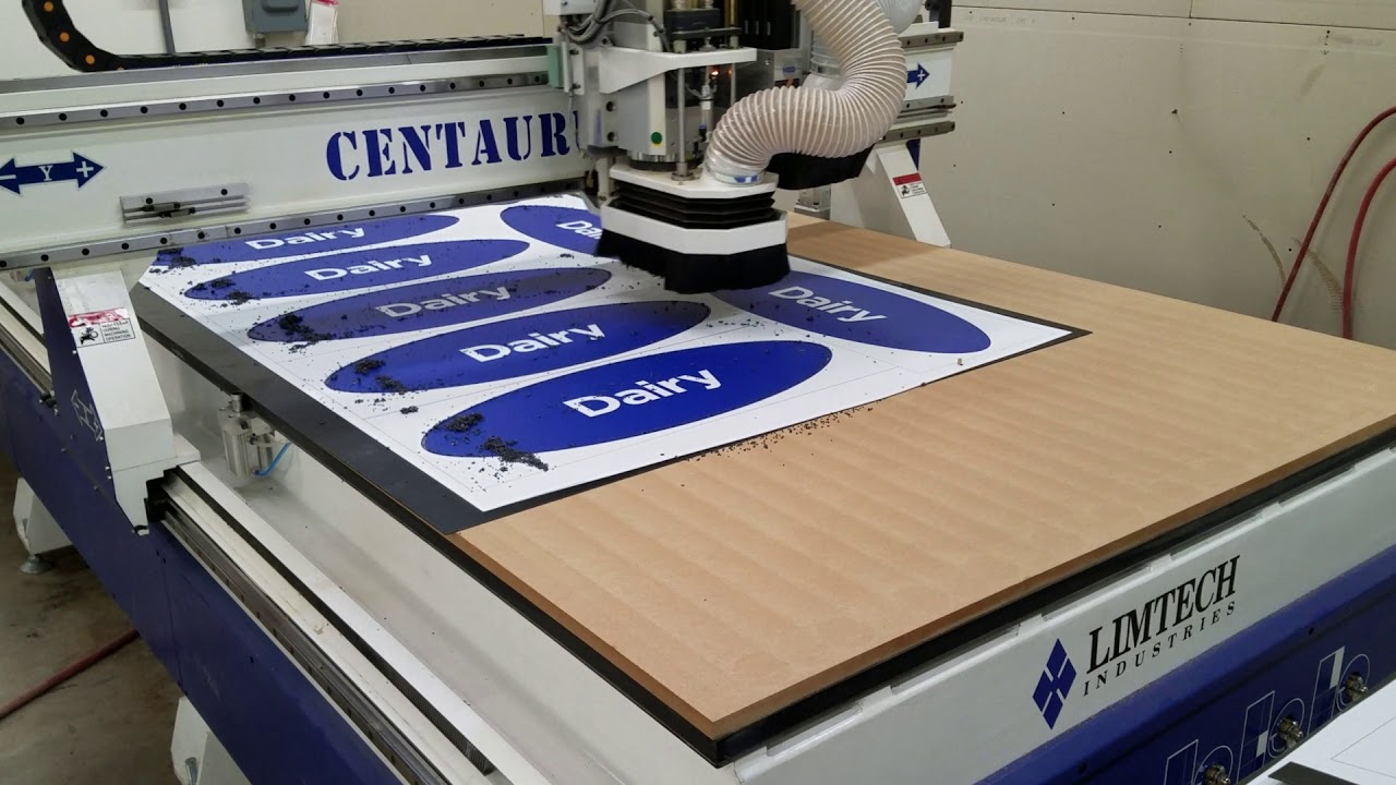 Cutting signs & Graphics - YouTube