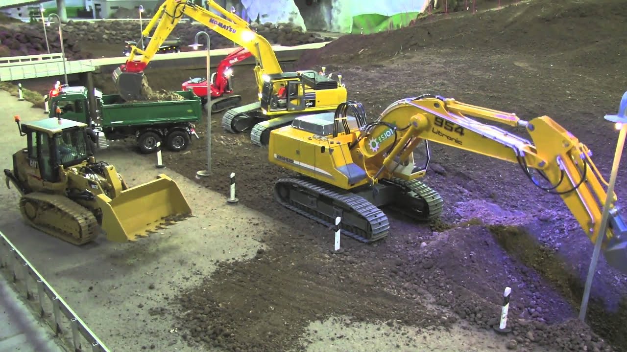 RC TRACK LOADER AND EXCAVATOR AT THE CONSTRUCTION SITE - SCALEART - YouTube