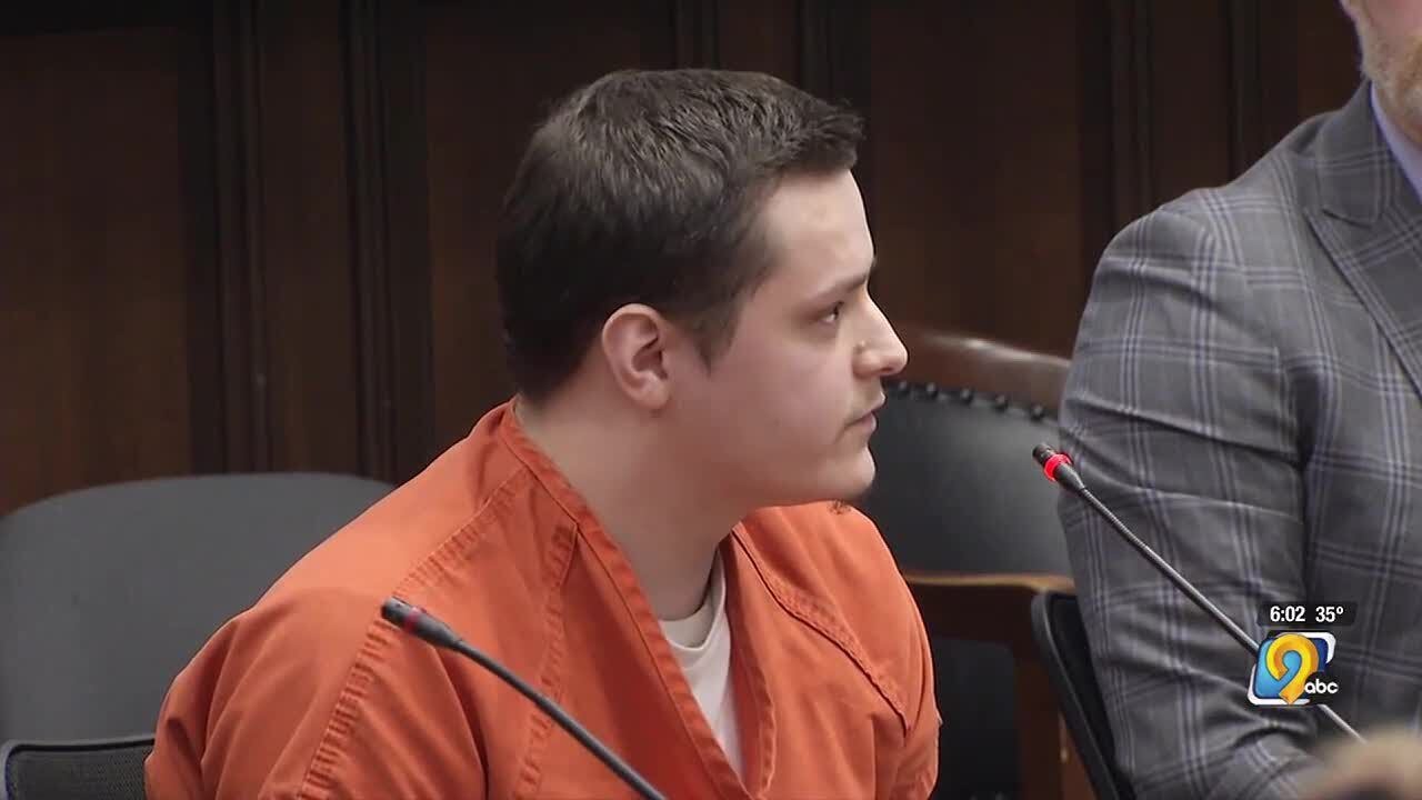 Man sentenced in attempted murder of Cedar Rapids Police Officer - YouTube