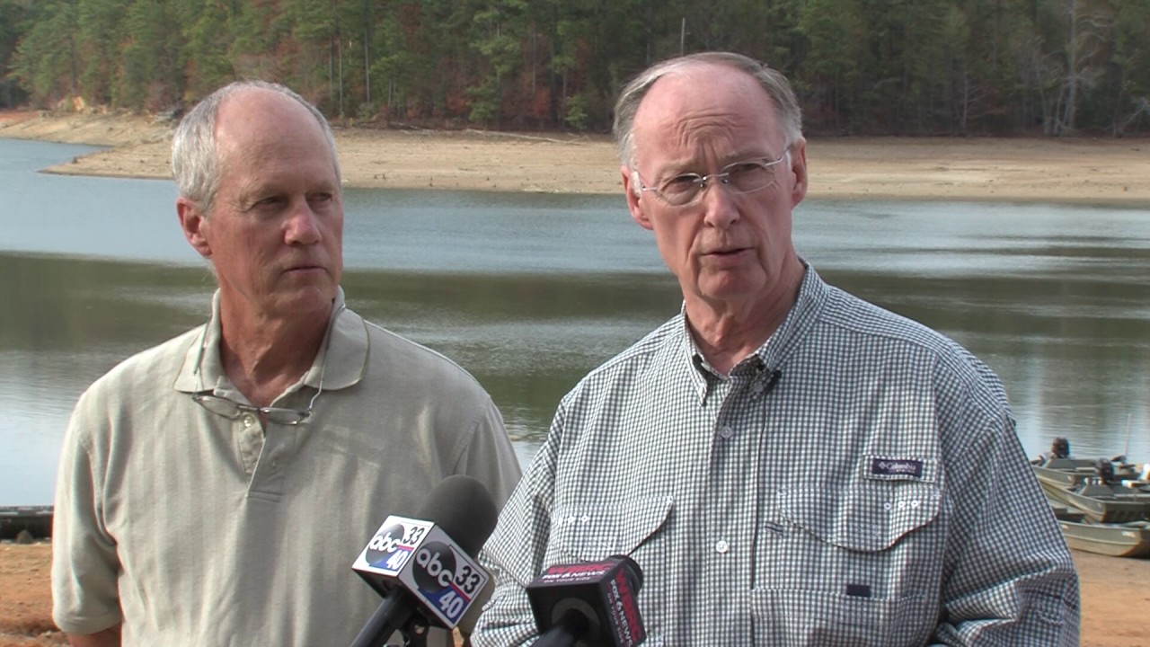 Governor Visits Lake Purdy with Drought Update - YouTube