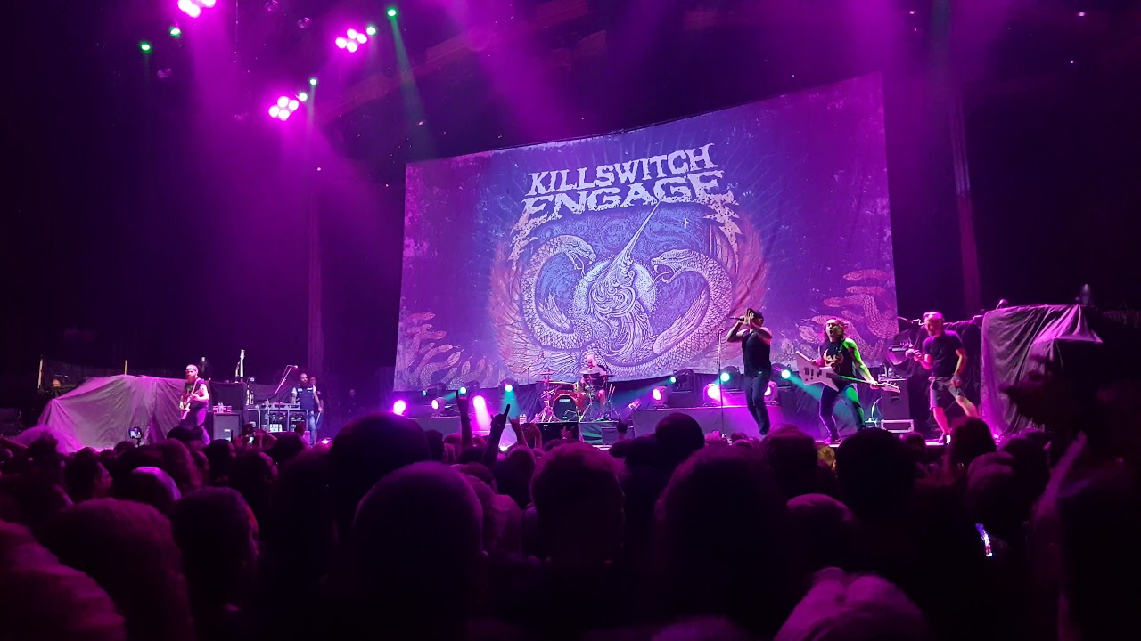 Killswitch Engage ft. Howard Jones - The End Of Heartache (Live) - YouTube