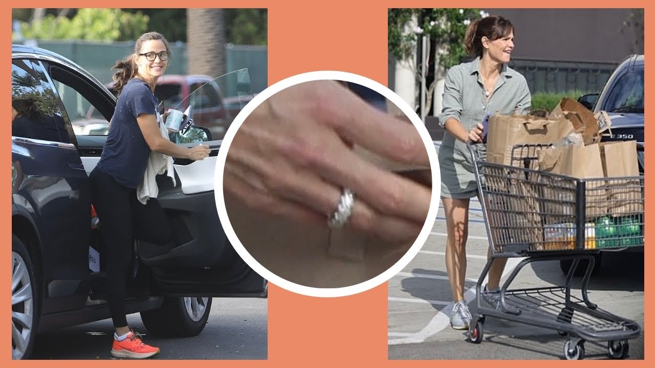 Jennifer Garner Wears A Diamond Ring On Her Right Hand As She Continues ...