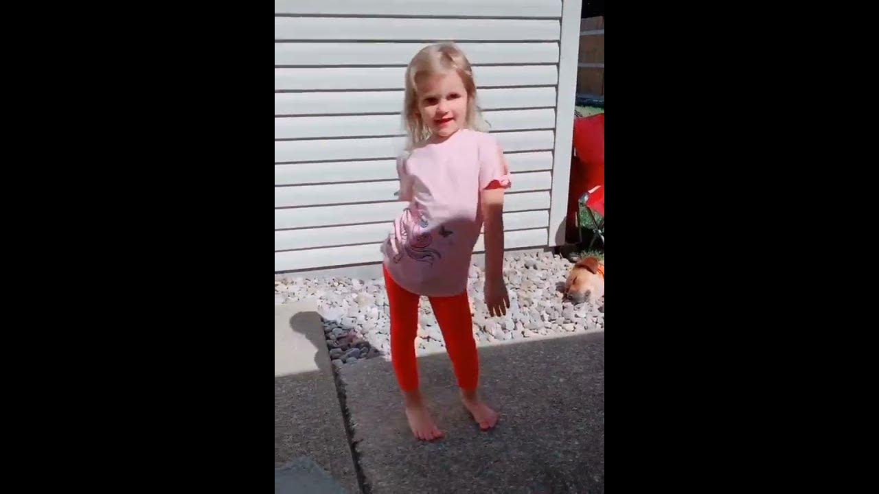 My Little Sister Dancing With Poop Her Pants diaper YouTube my-little-sister-dancing-with-poop-her-pants-diaper-youtube