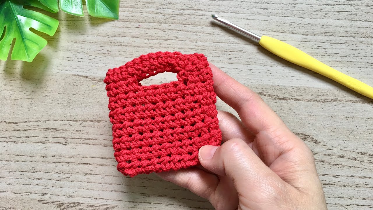 How to crochet simple mini bag tutorial | Crochet mini bag for beginner ...