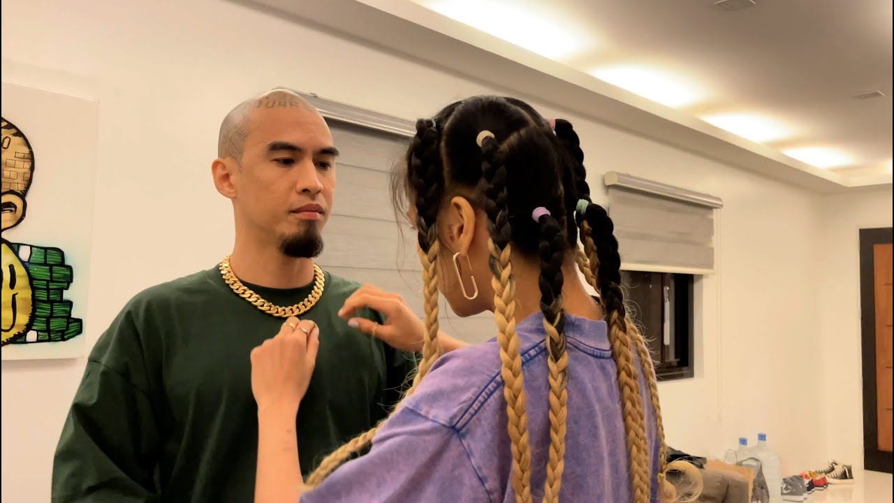 La Bruha - Guess Who’s Back - YouTube