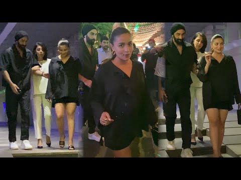 Dashing Ranbir Kapoor with Pregnent wife Alia Bhatt with Neetu Singh spotted at Bandra