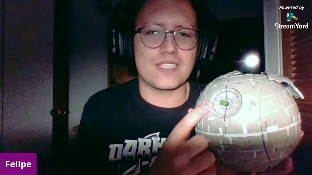 Felipe Ballesteros se estrena mostrando su colección de naves (SÓLO ...