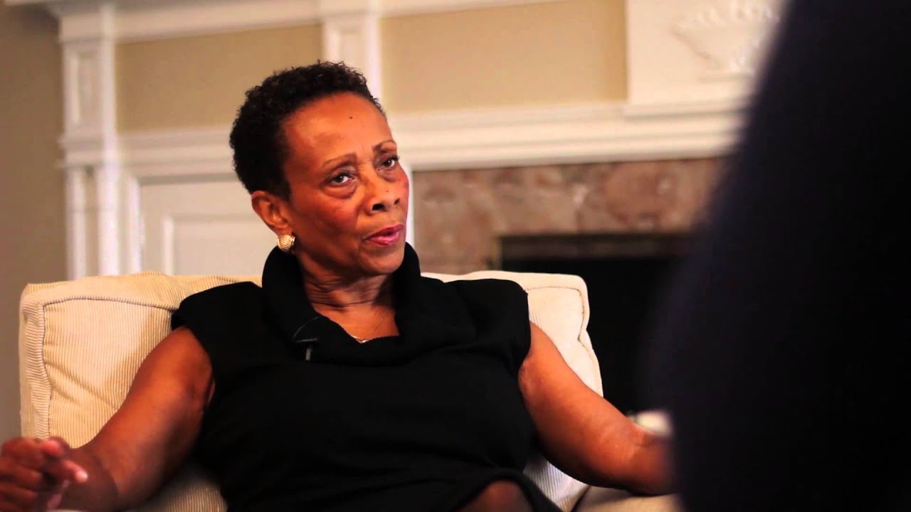 IU Kokomo: Cathy Barnes gives back. - YouTube